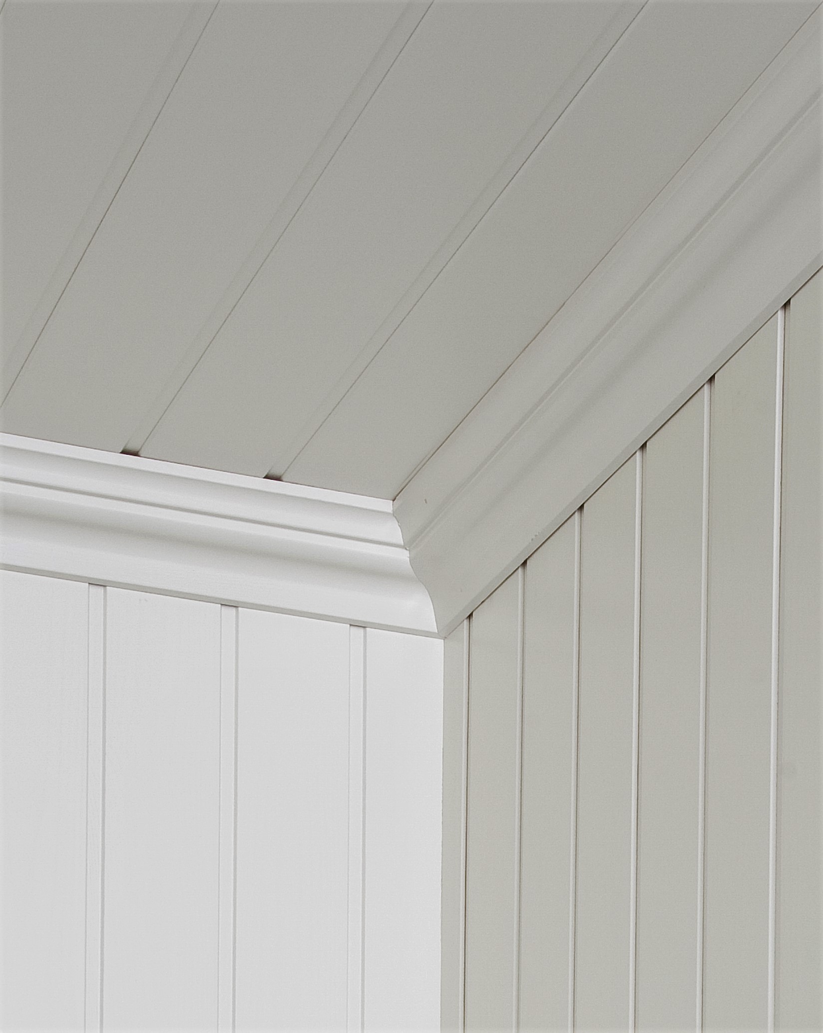 MDF veggpanel 10x145x4200 mm skygge skrå malt NCS S0502Y | Optimera.no